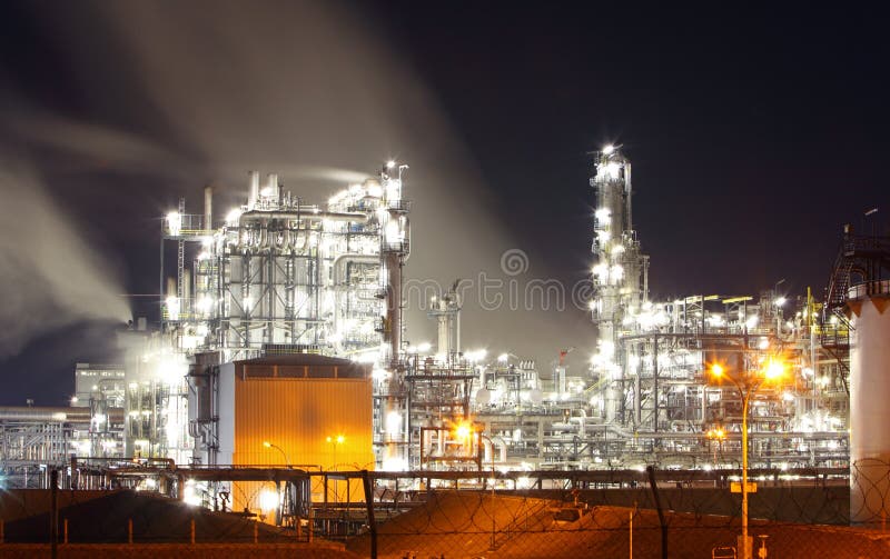 Oil Refinery Plant in Petrochemical Industry Estate at Night Tim Stock ...