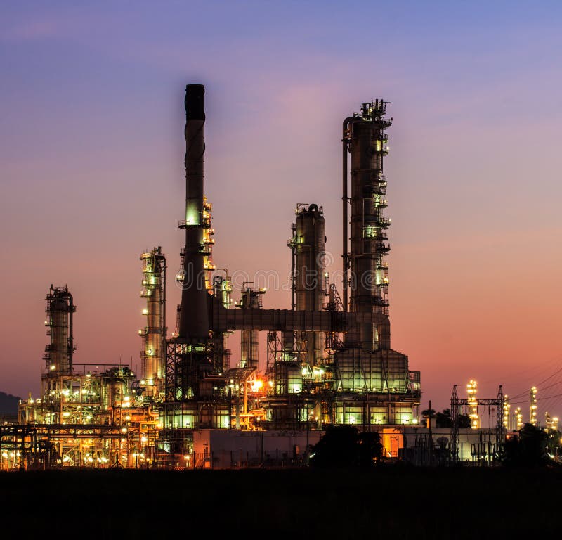 Petrochemical Plant, Refinery Stock Photo - Image of metal, energy ...