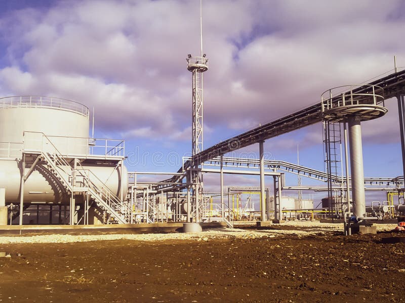 Refinery construction stock image. Image of equipment - 18419983