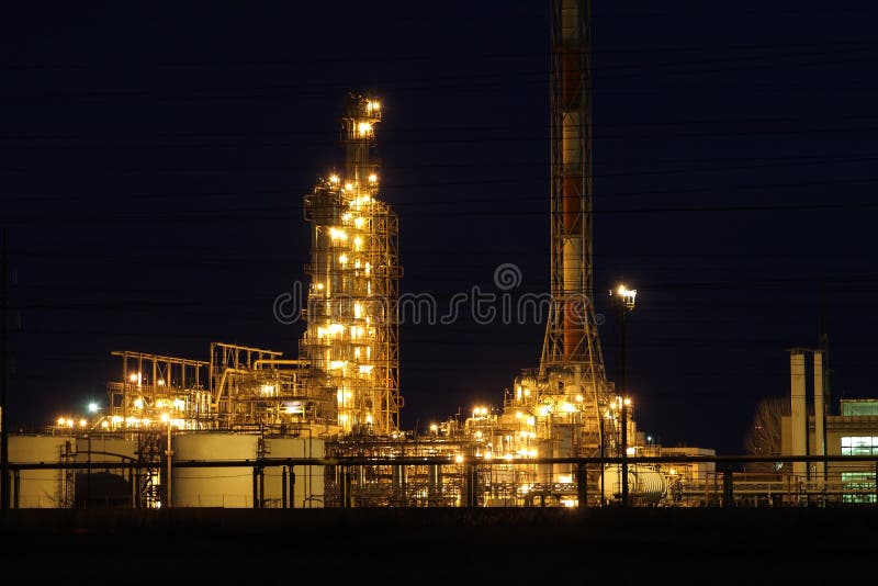 Oil refining factory stock image. Image of chimney, industry - 6482757