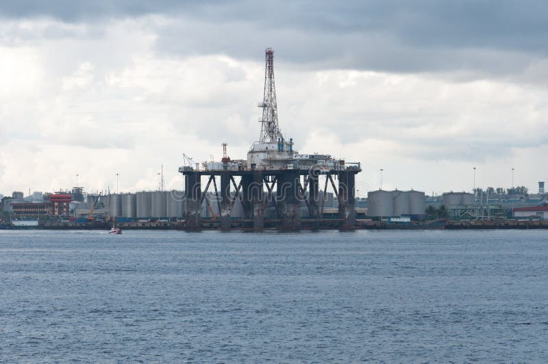 Oil Rig stock photo. Image of offshore, servicing, engineering - 22293338