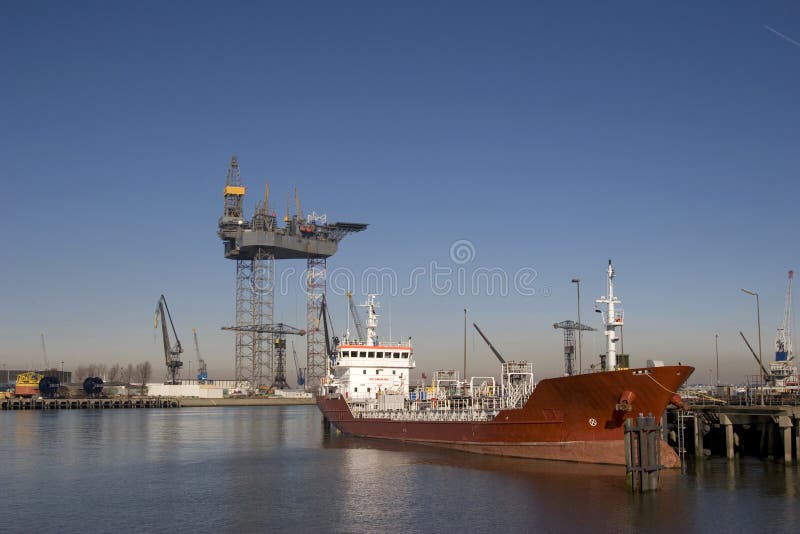 Oil rig stock image. Image of offshore, industry, platform - 4345517