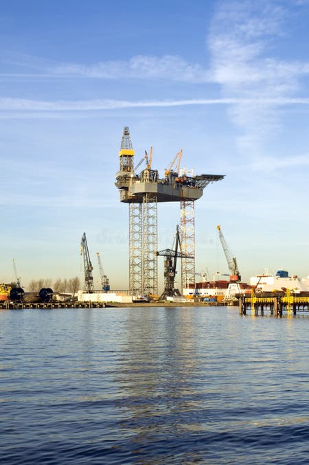 Oil rig construction stock image. Image of incomplete - 4426475