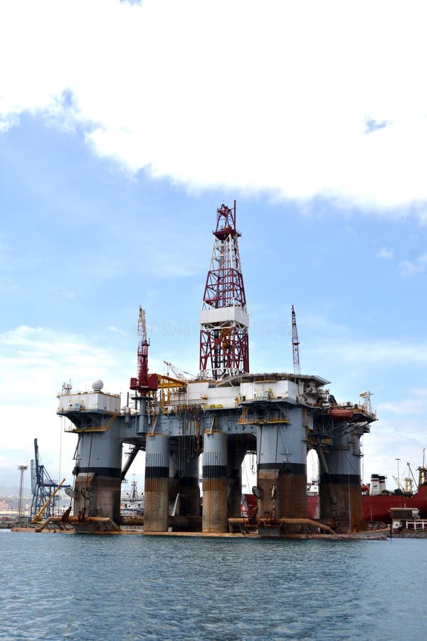 307 Oil Rig Yard Stock Photos - Free & Royalty-Free Stock Photos from ...