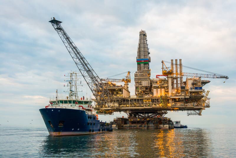 Oil rig platform stock photo. Image of crane, tool, petroleum - 46298094