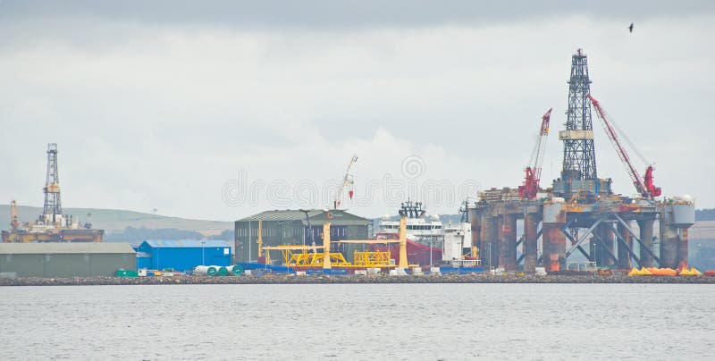 Oil rig repair yard. editorial stock photo. Image of undersea - 21283558