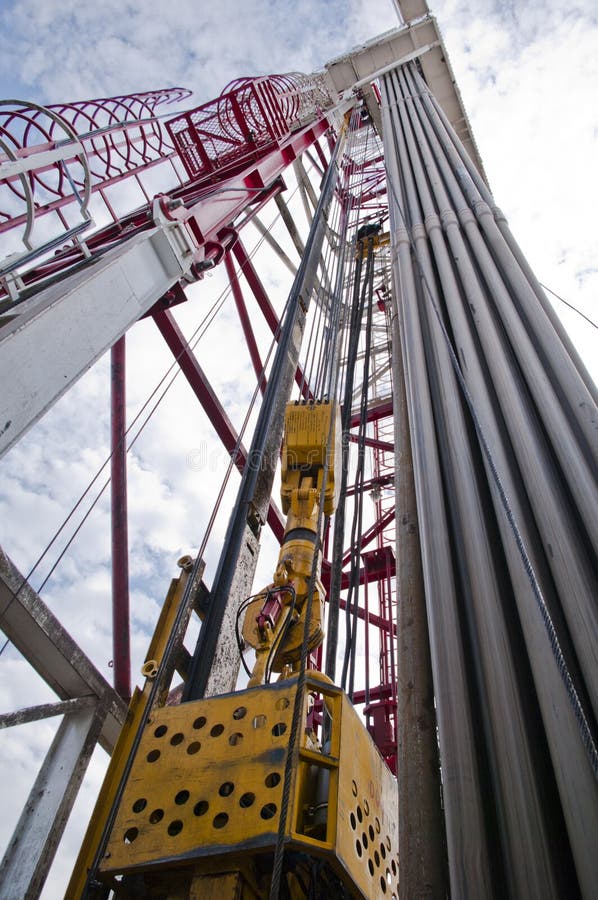 Oil rig stock image. Image of derrick, drilling, oilfield - 36268567
