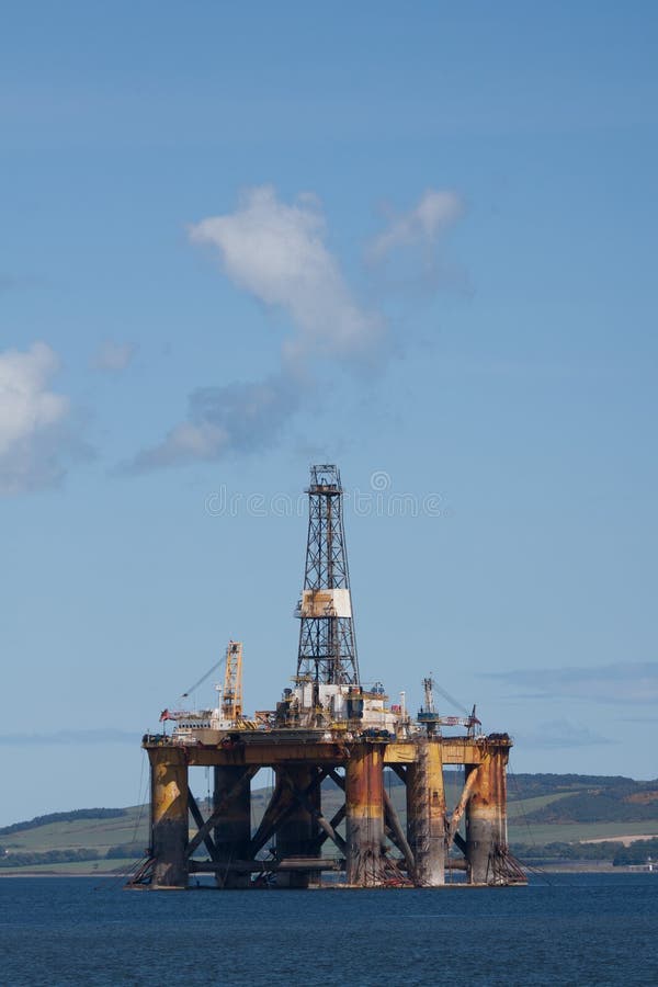 331 Oil Rig Scotland Stock Photos - Free & Royalty-Free Stock Photos ...