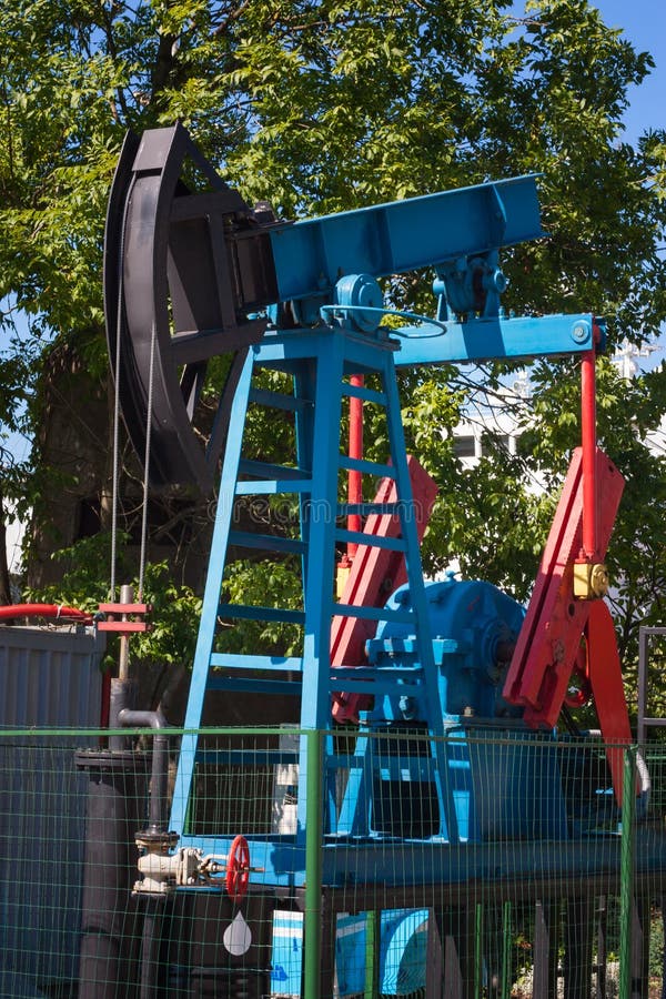 Oil rod pump stock image. Image of electric, fuel, power - 73847521