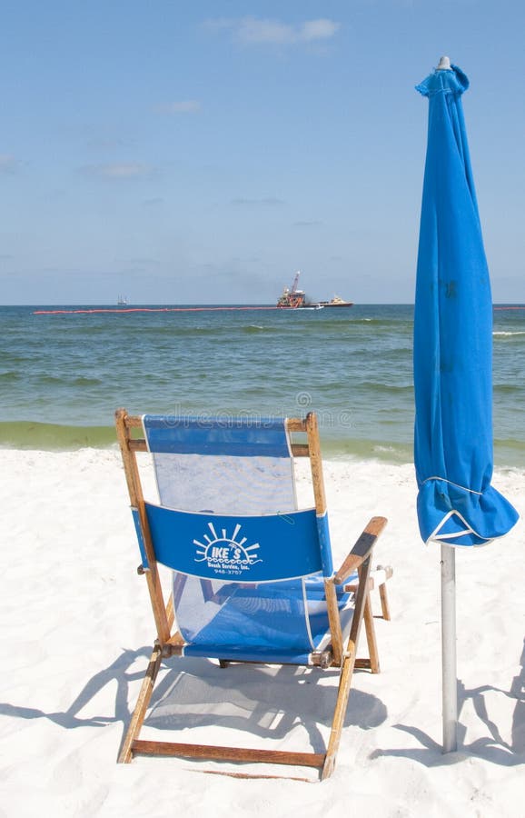 Oil Spill Workers Cleaning Beach Editorial Stock Image - Image of ...