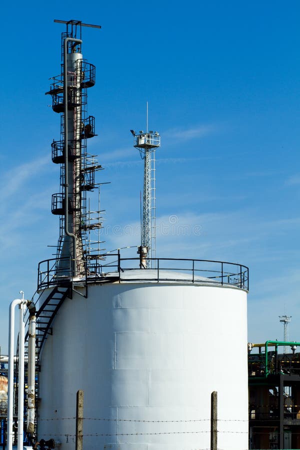 Oil storage tanks stock image. Image of industrial, nature - 21120767