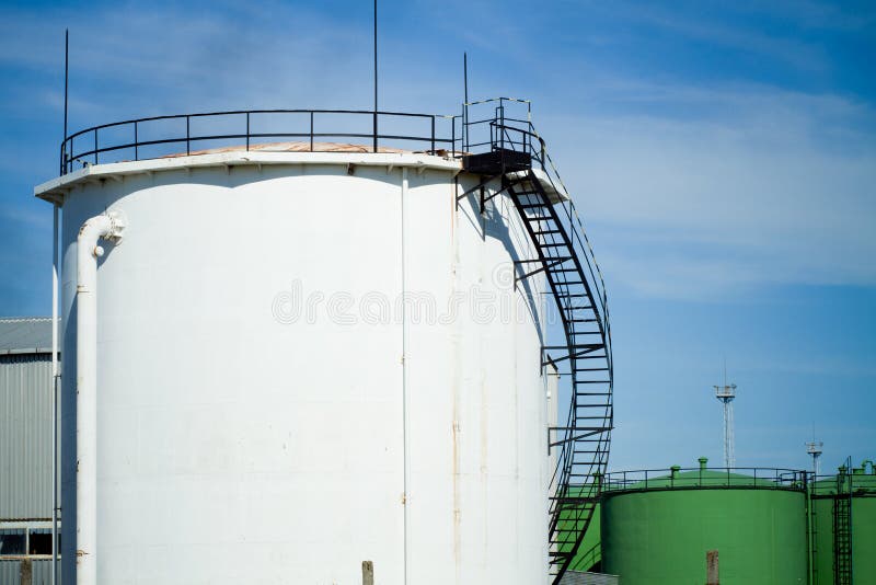 Oil storage tanks stock photo. Image of industrial, distribution - 21122742