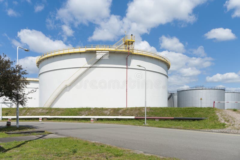 Oil storage tanks stock photo. Image of cargo, port, petrol - 25913842