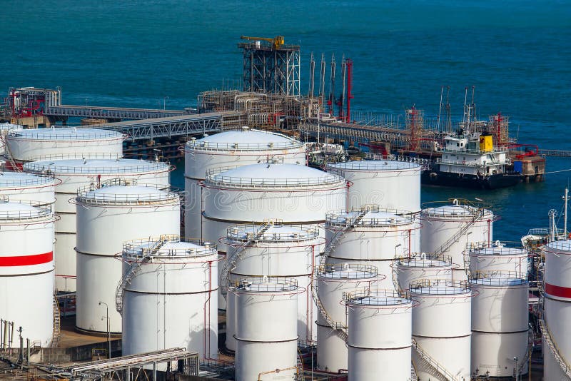 Oil tanks at day stock image. Image of pipeline, fuel - 28875371