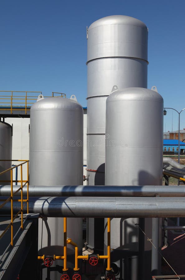 Oil tanks in a refinery stock image. Image of production - 23589175