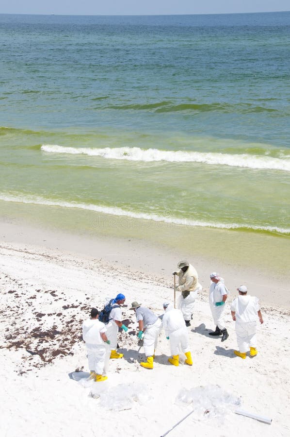 Oil Washes Ashore in Pensacola Beach Editorial Stock Image - Image of ...