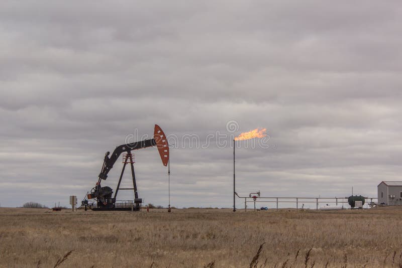 Oil well stock photo. Image of cloudy, industry, drilling - 35442978