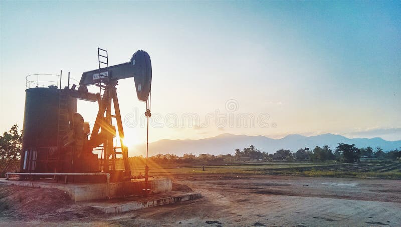 OIL well editorial photography. Image of country, asia - 47288152