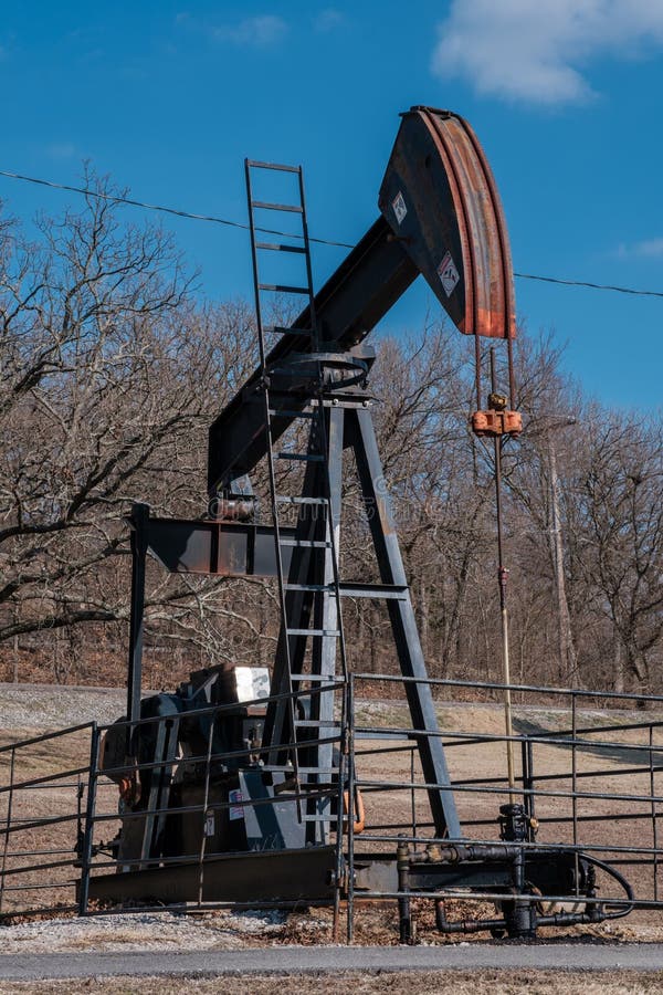 Oil Well Pumping Unit in Oklahoma City, Oklahoma Stock Photo - Image of ...