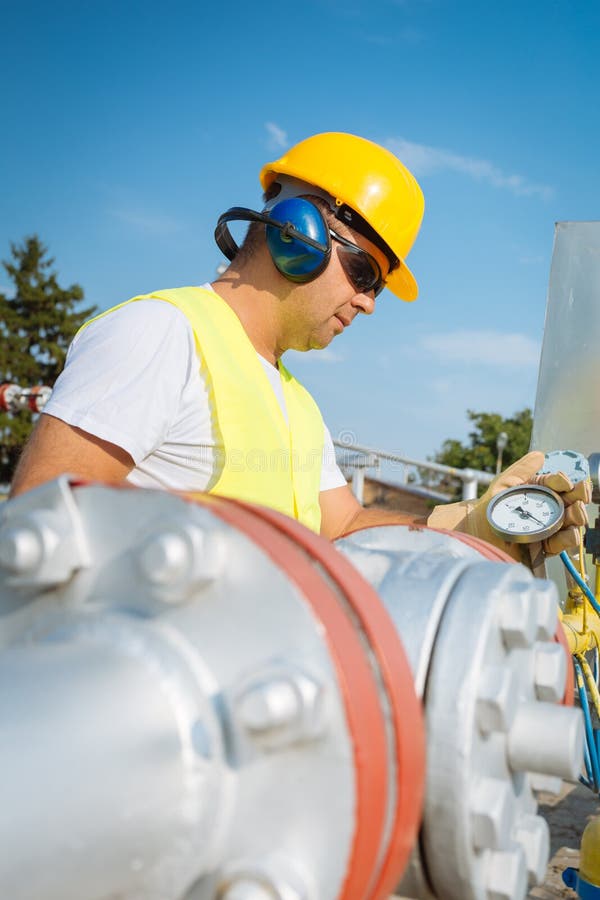 Oil Worker in Industrial Oil Stock Photo - Image of technology, plant ...