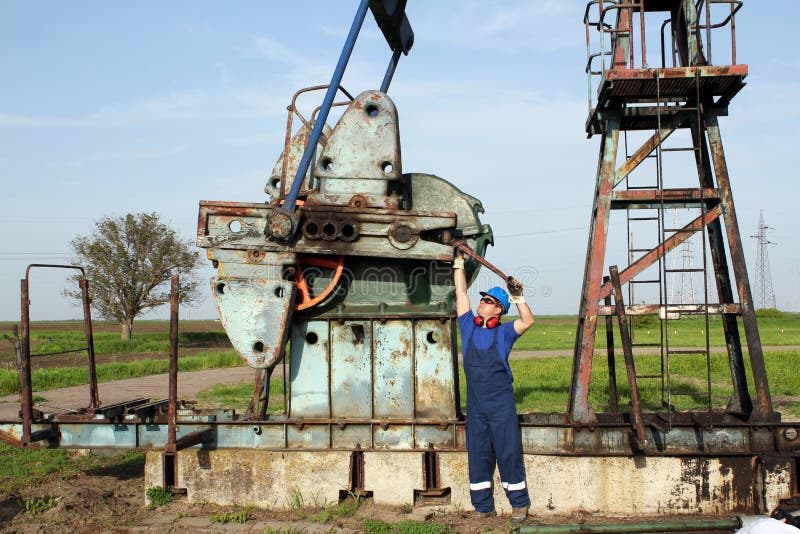 Oil worker working stock image. Image of equipment, exhaustion - 30961107