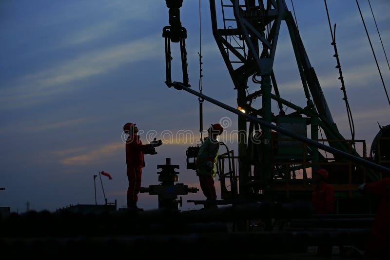 The Oil Workers are Working Stock Illustration - Illustration of equipment, gasoline: 341972692