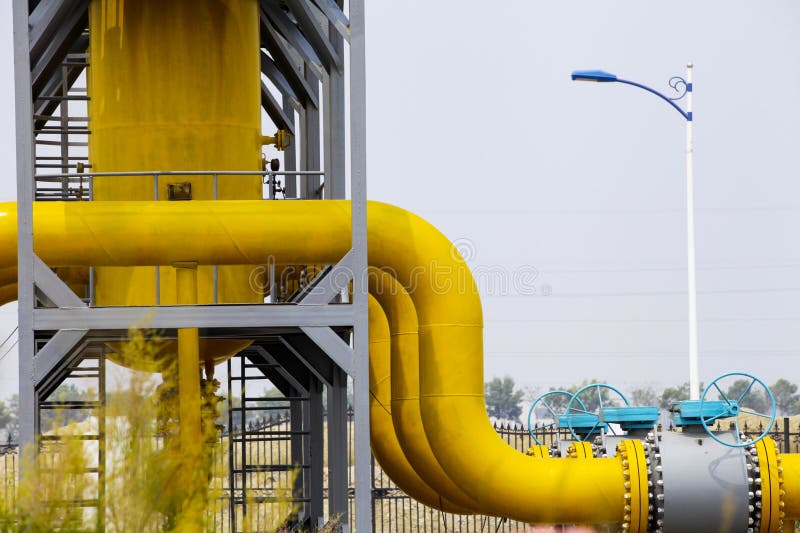 Oilfield Equipment and Pipeline Stock Illustration - Illustration of ...