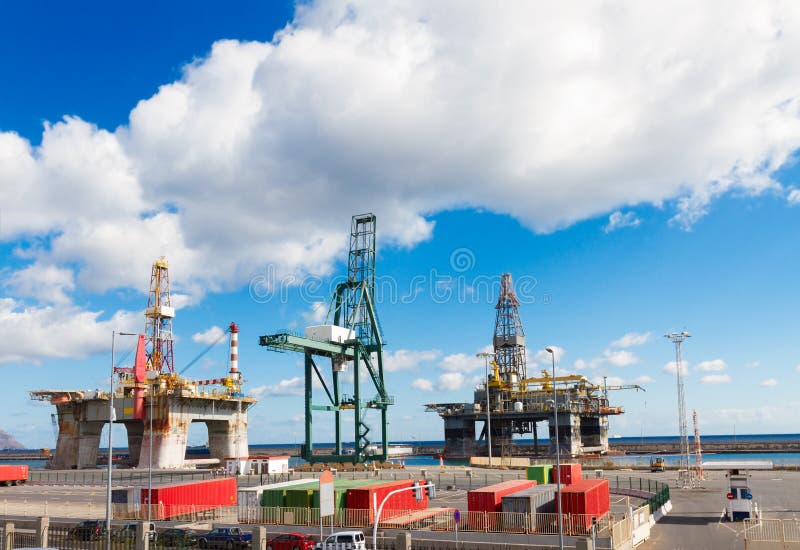 Oilp platform at port stock image. Image of drilling - 50032643