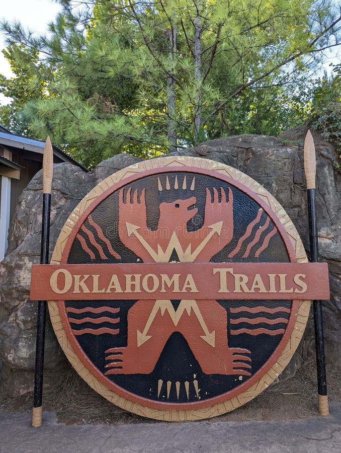 Oklahoma Trails Sign in the OKC Zoo Editorial Image - Image of city, sign: 233660910