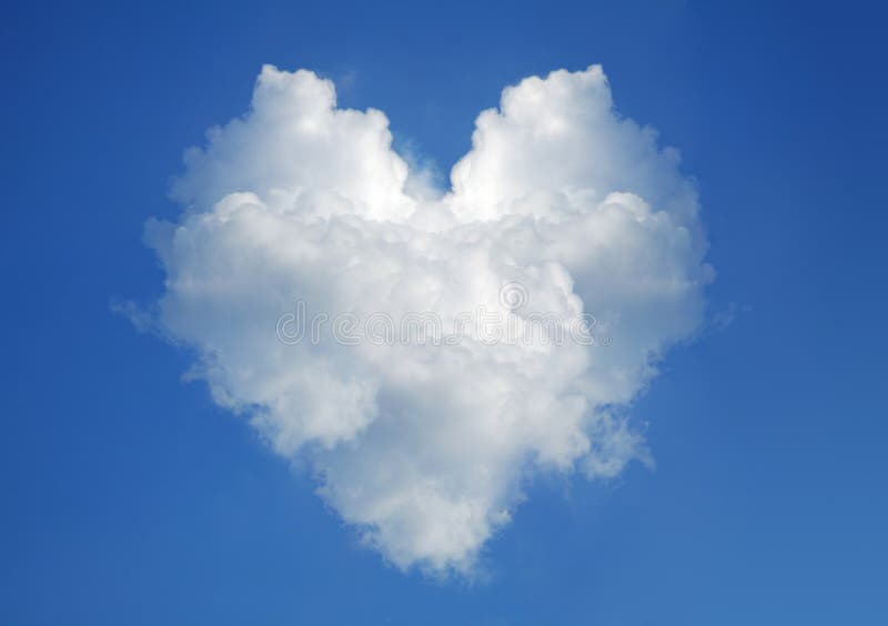 Moln I Form Av Hjärta På Blå Himmel Fotografering för Bildbyråer - Bild ...
