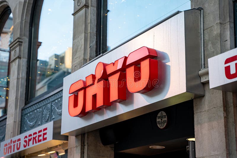 Okyo Spree Game Arcade Entertainment Centre in Downtown. Editorial ...