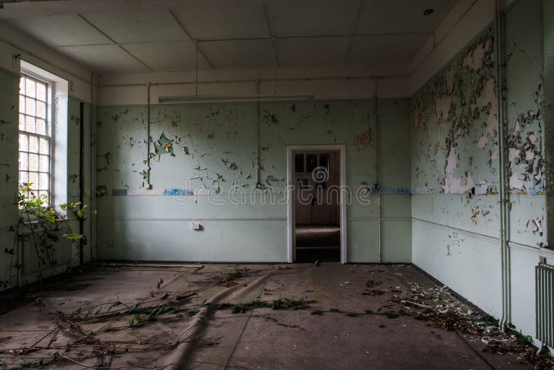 Old abandoned building stock image. Image of dark, architecture - 42692459