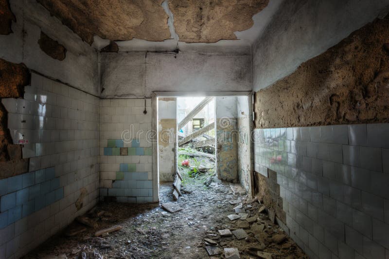 Old abandoned building stock photo. Image of grunge, building - 62846128