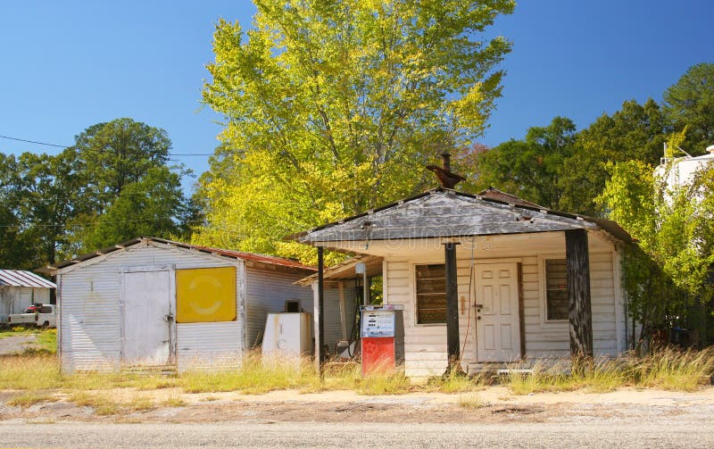 Old Abandoned Gas Station Rural Eastern Texas Stock Photo - Image of ...