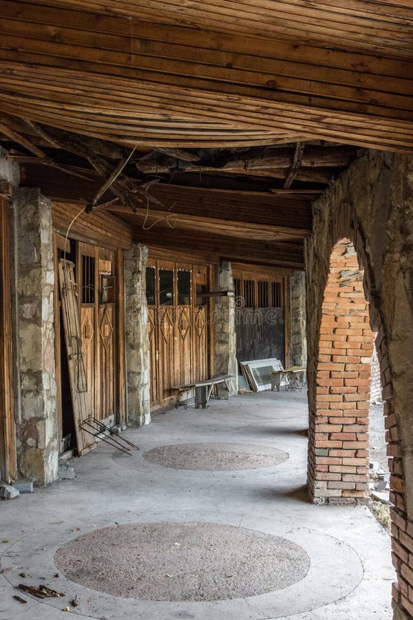 Old abandoned inn stock image. Image of georgia, light - 49666055