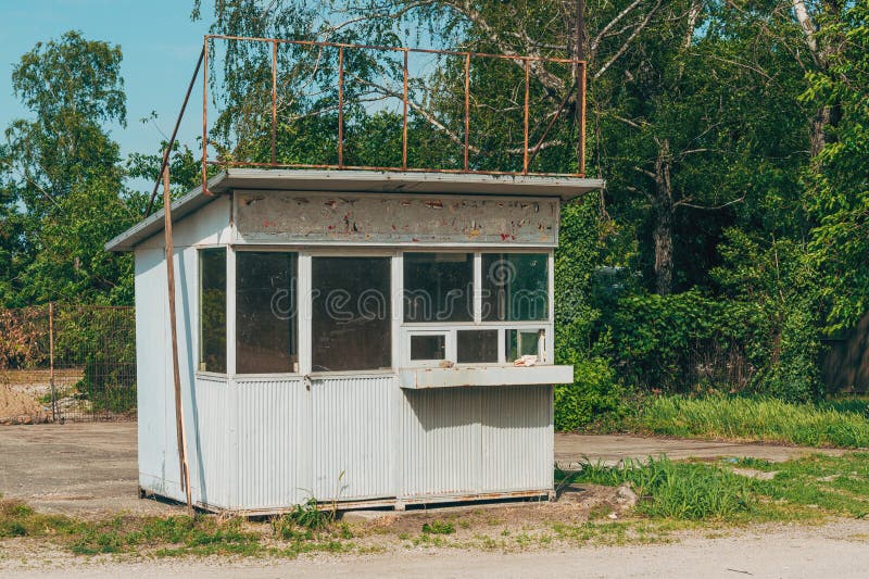 Old Abandoned Kiosk at the Street Stock Photo - Image of ruin, building ...