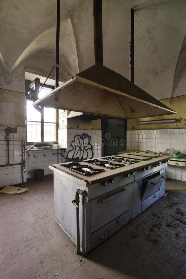 430 Old Kitchen Destroyed Stock Photos - Free & Royalty-Free Stock ...