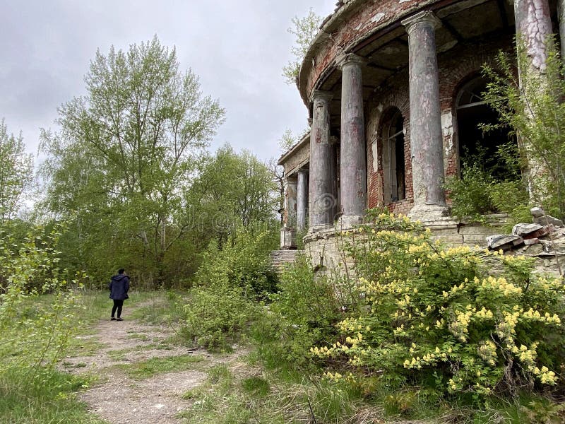 Old Abandoned Mansion among Trees in a Spring Forest Editorial Photo ...