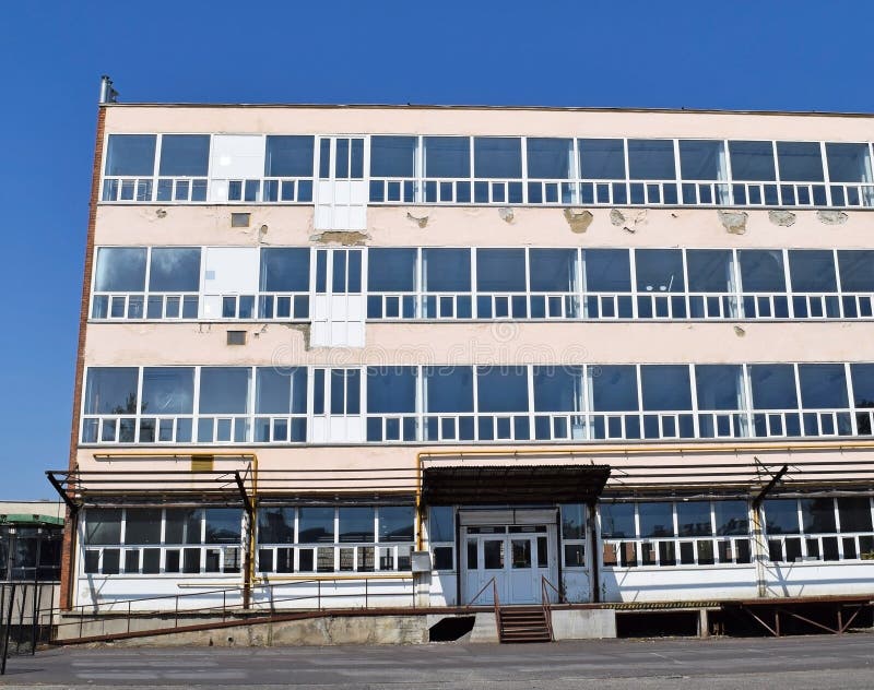 Old Abandoned Office Building Stock Photo - Image of view, city: 58295876