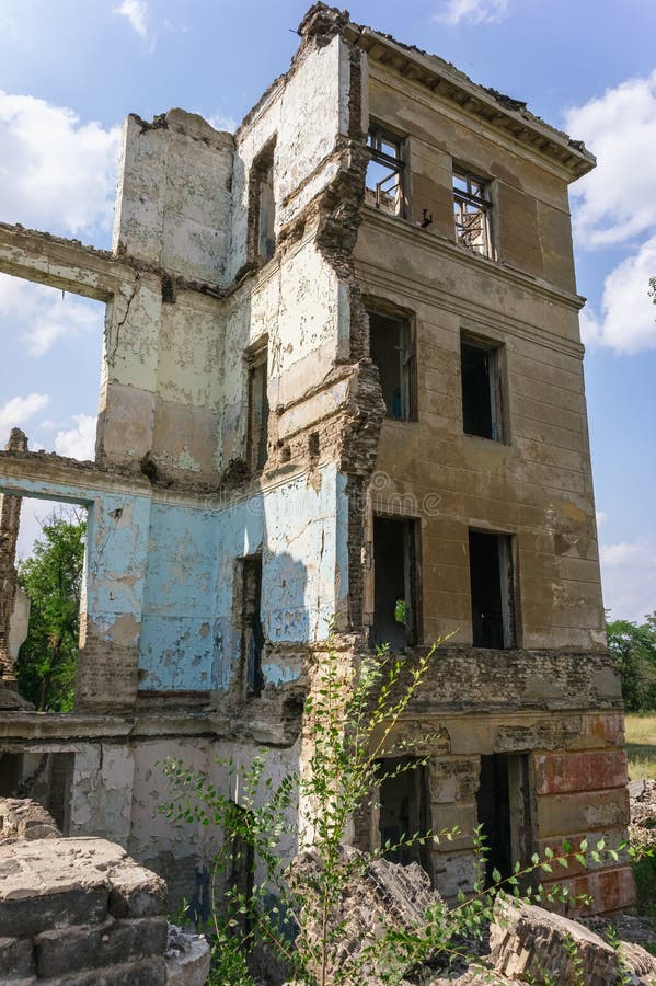 Old Abandoned Overgrown School Building Stock Image - Image of facade ...