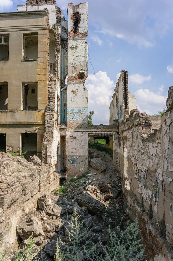 Old Abandoned Overgrown School Building Stock Image - Image of facade ...