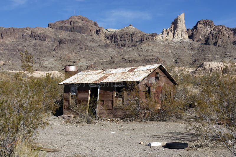 Old Abandoned Shack in Desert Stock Photo - Image of foreclosure ...