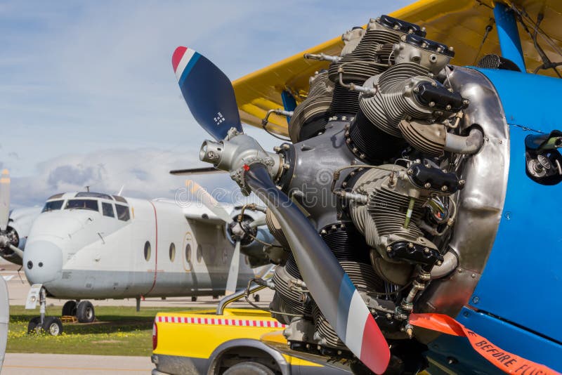Old Aircraft Engine and Propeller Stock Photo - Image of mechanical ...