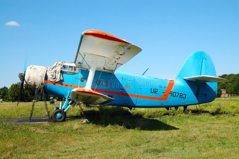 Old airplane stock photo. Image of aerospace, vehicle - 5886500