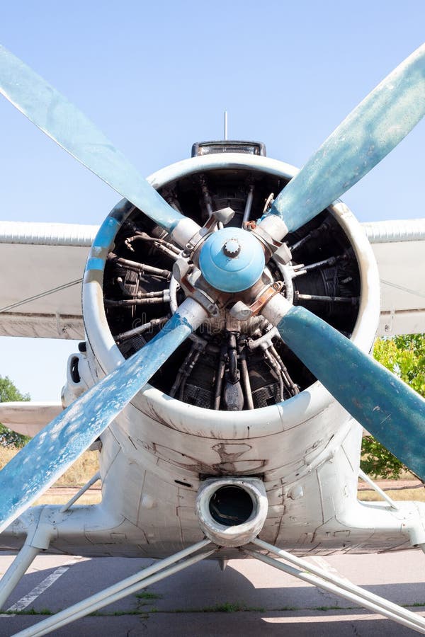 Old Airplane Engine Close Up. Radial Engine of an Propeller Aircraft ...