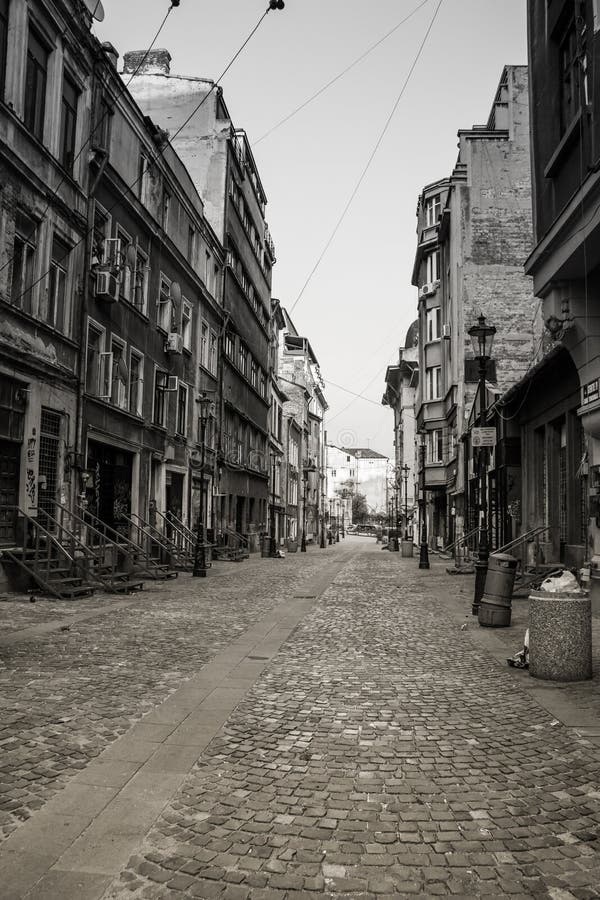 Old Alley editorial photography. Image of vintage, downtown - 43722717