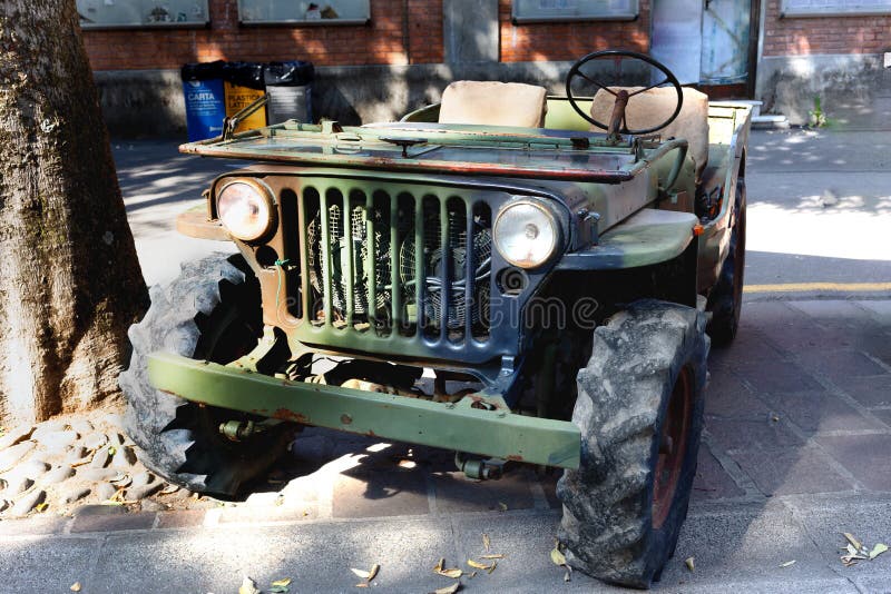 Old american army jeep editorial photo. Image of rusty - 259184731