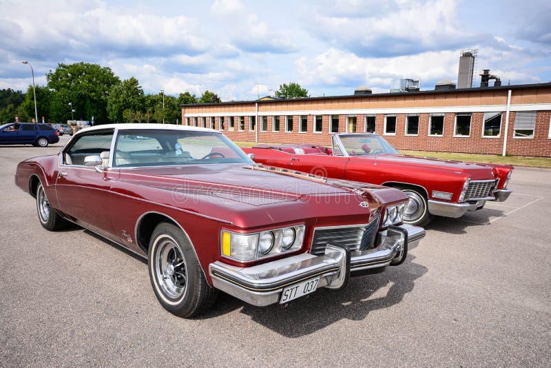 Old american cars editorial image. Image of cityscape - 88897335