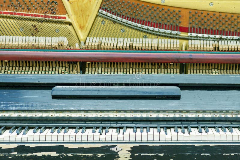 Old, ancient piano. stock image. Image of note, entertainment - 290348009
