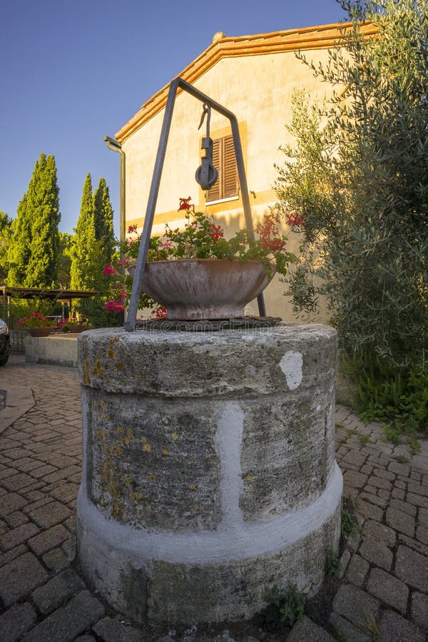 Old Ancient Well in Tuscany Stock Photo - Image of brown, village ...